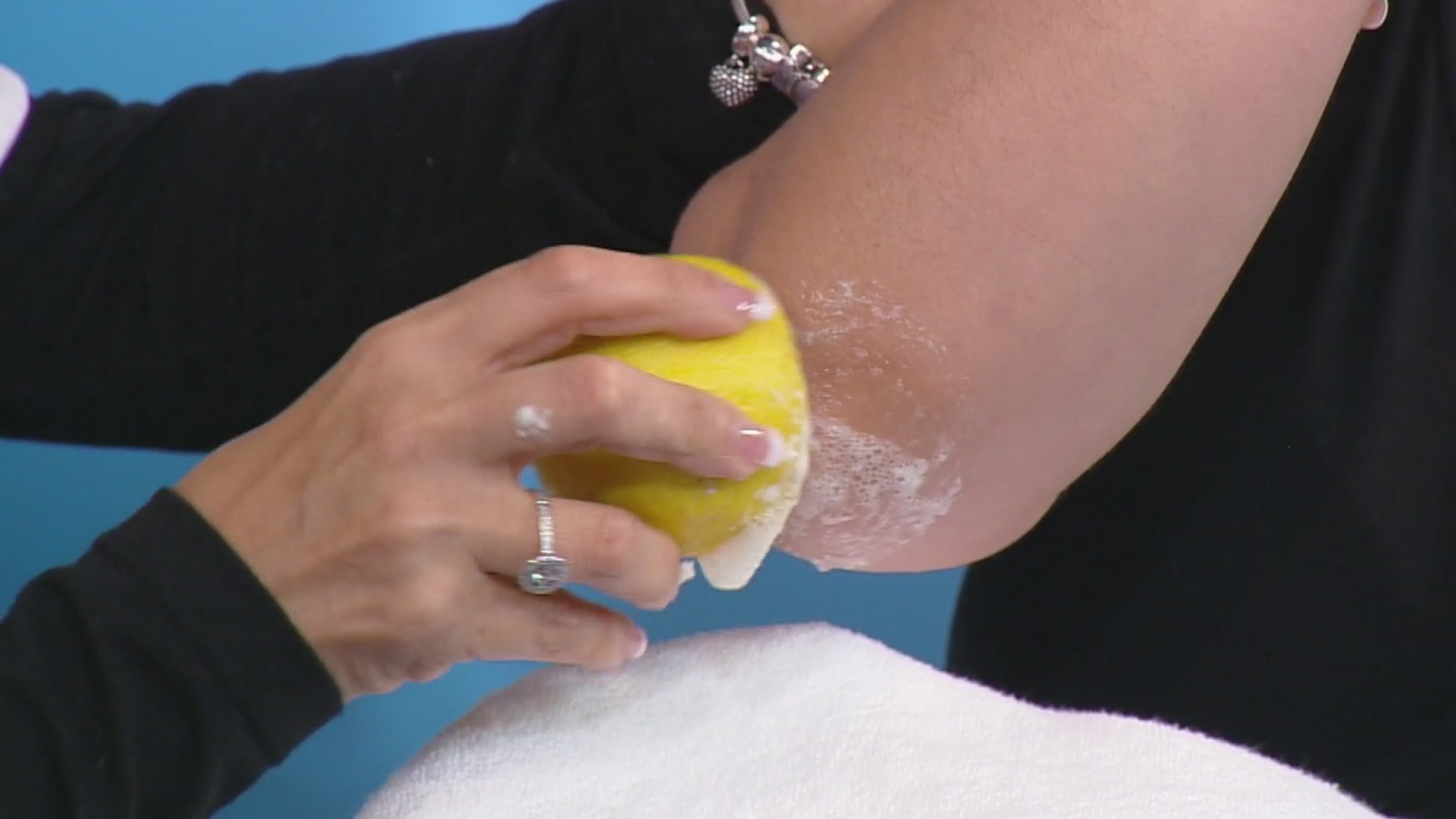 Recomendaciones y remedios caseros para eliminar las manchas de los codos y rodillas | Video ...