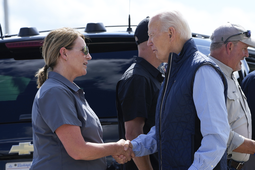 Directora De Fema Falsedades De Trump Sobre La Respuesta Tras El