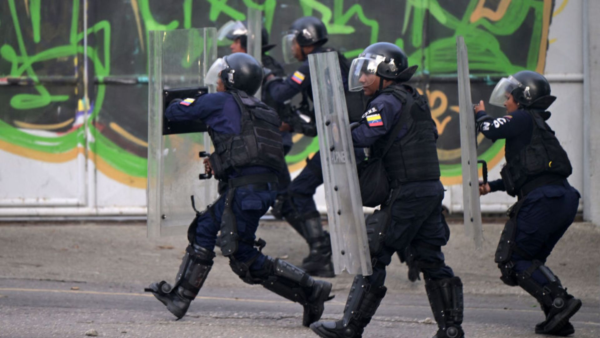 Experto explica qué puede hacer la comunidad internacional para ...