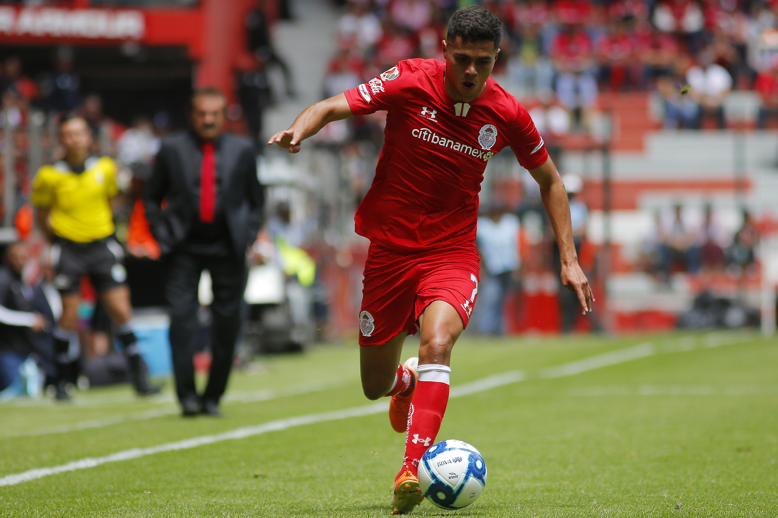 Alan Medina sale en ambulancia del CAR; confirman lesión | Deportes ...