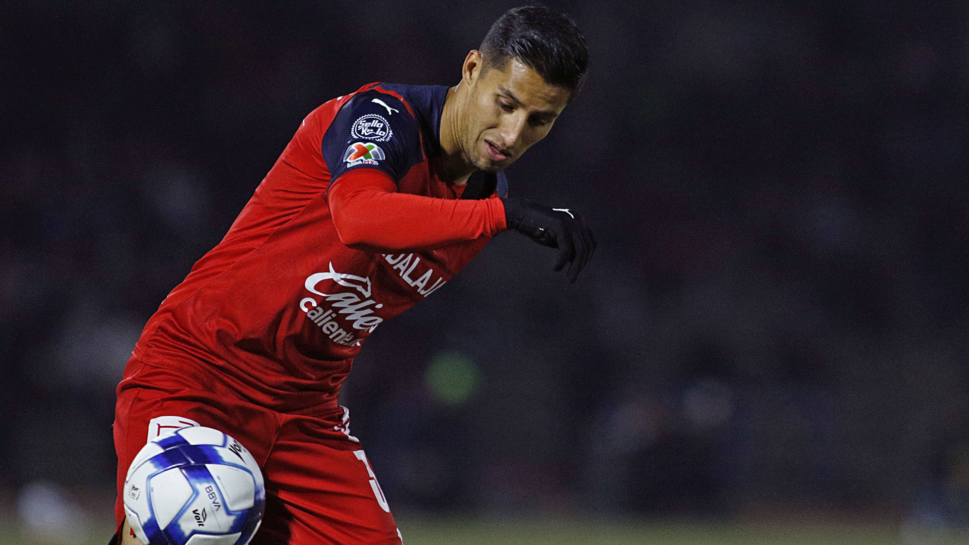 Carlos Cisneros es baja de Chivas contra León y podría perderse más ...