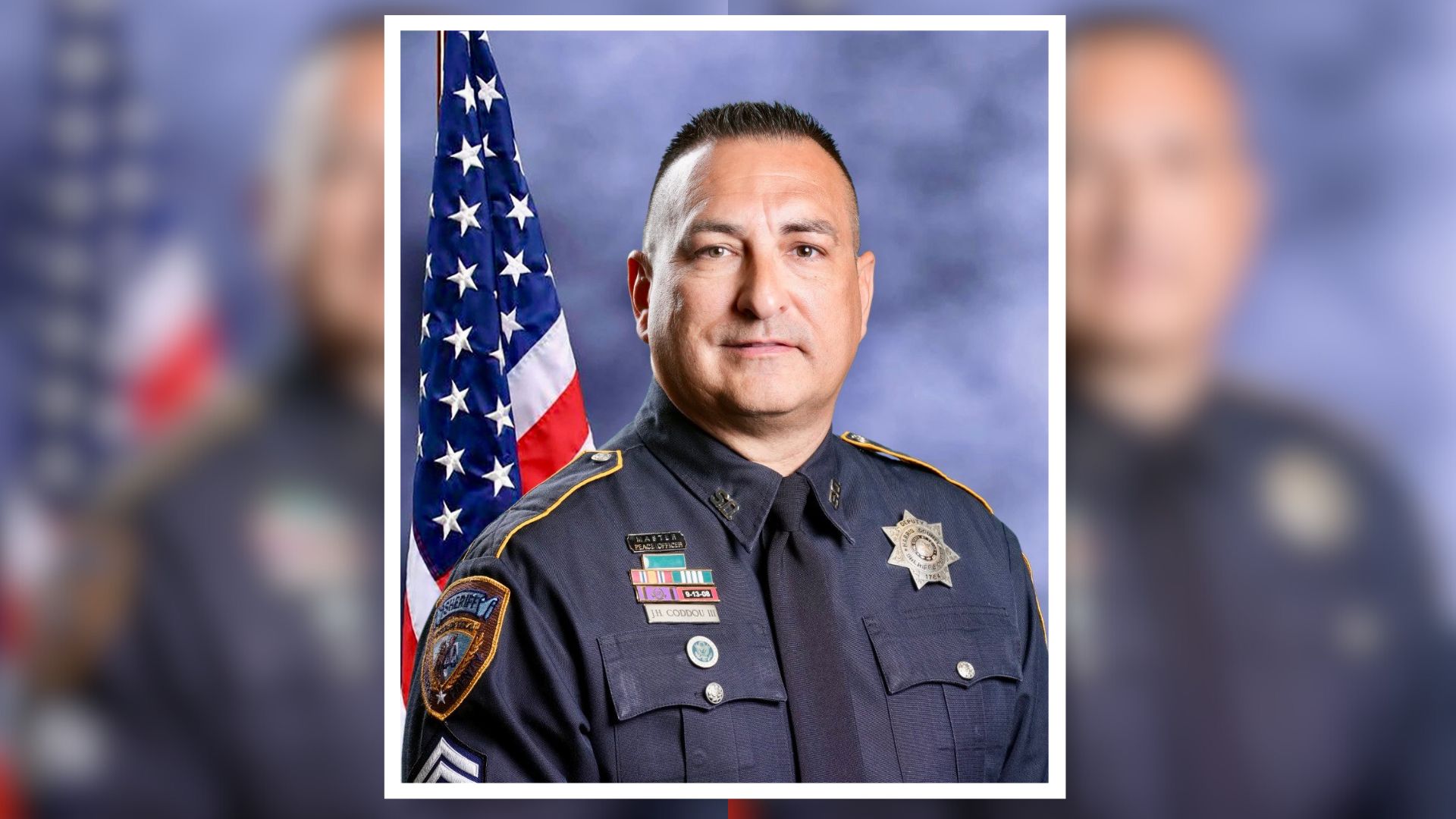 Muere atropellado el agente del condado Harris John H. Coddou mientras ayudaba en un accidente ...