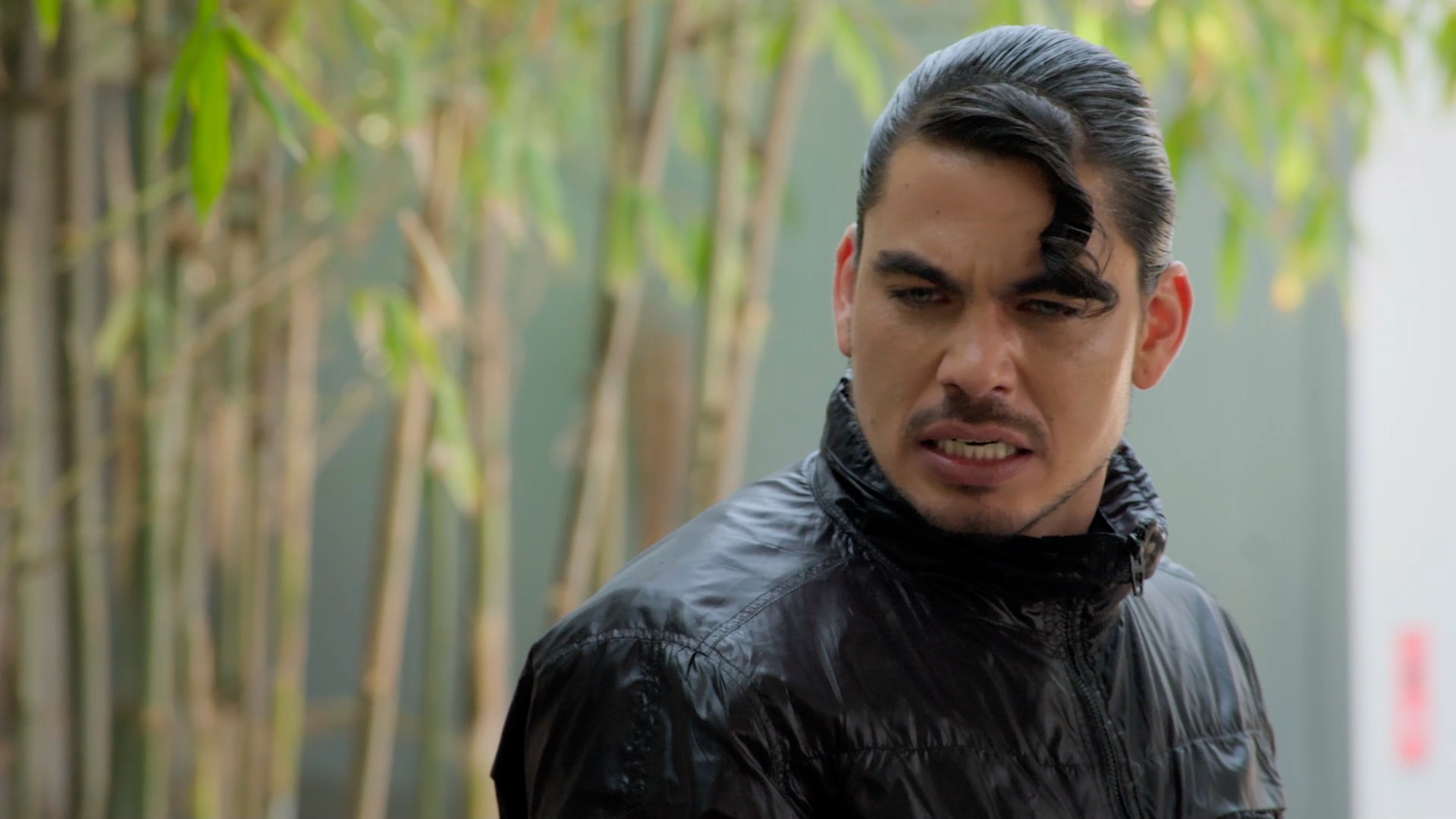 Misael le quita la vida a Mauricio | Shows Vivir de Amor | Las Estrellas