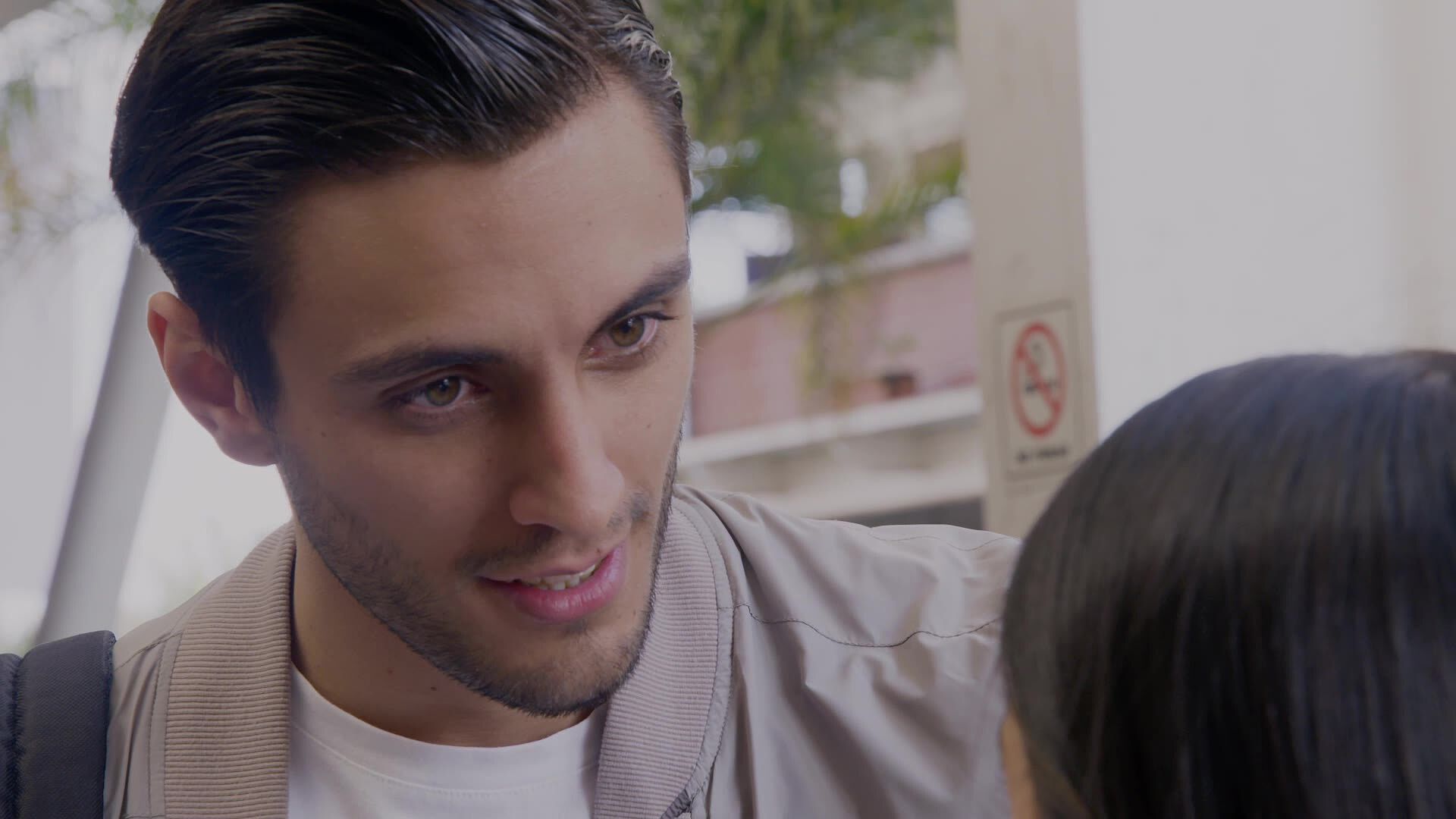 La Rosa de Guadalupe: Adrián apoya a Lorena para que pueda entregar el proyecto final en la ...