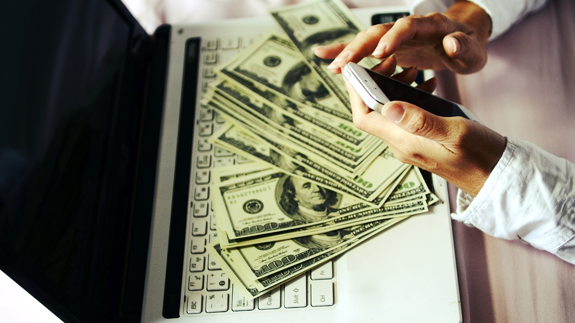 ¿Cómo hacer dinero extra sin salir de casa? Buenas opciones para ...