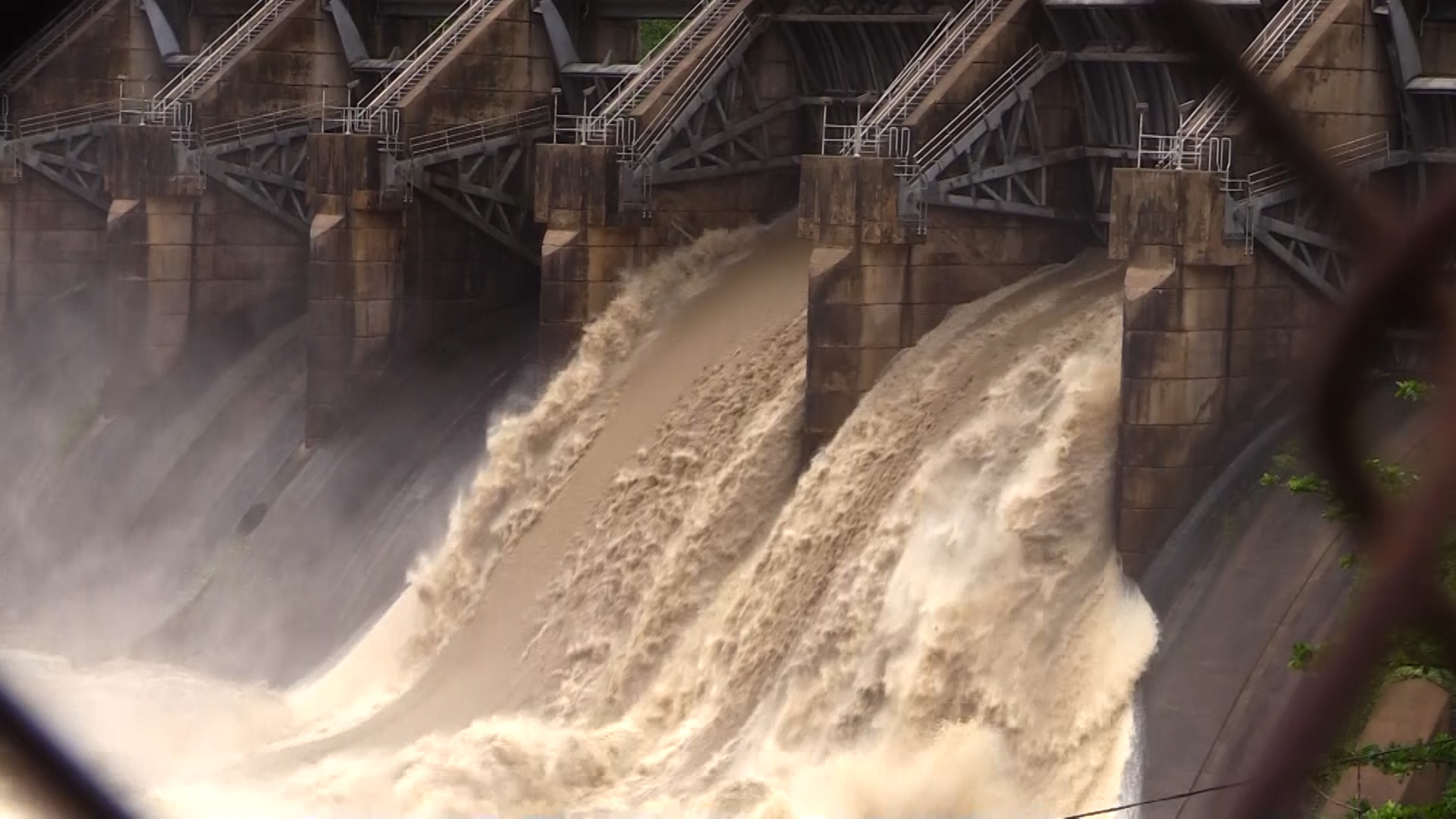 Así luce la represa Carraizo tras la apertura de sus compuertas por el ...