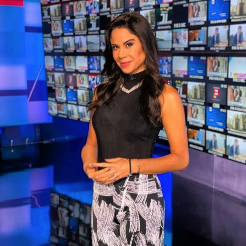 Paola Rojas enamora a sus fans con look de los 50’s y pide estar en ...