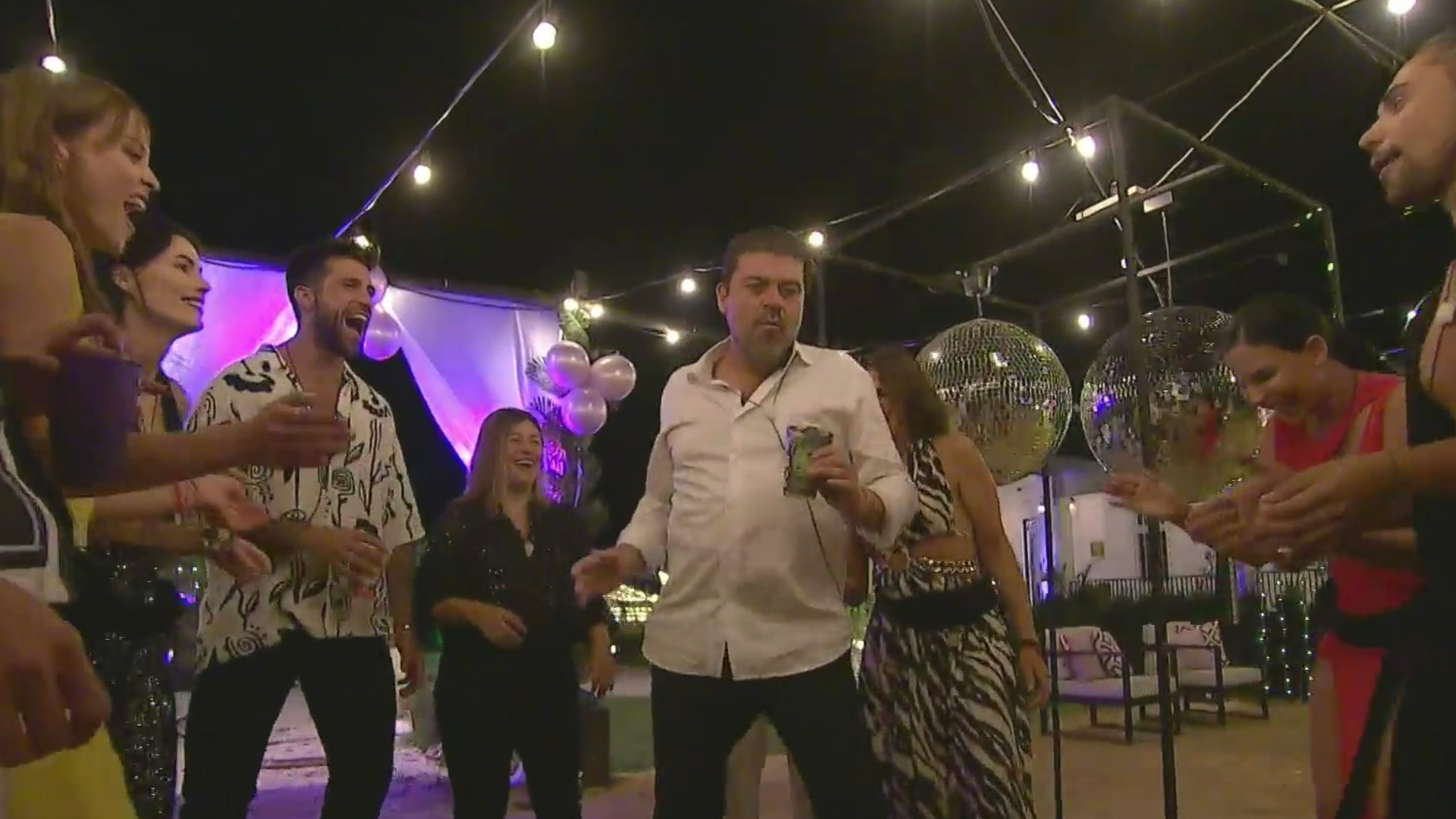 Hotel VIP UniMás: Confesiones reveladoras, ronda de besos, peleas y la ...