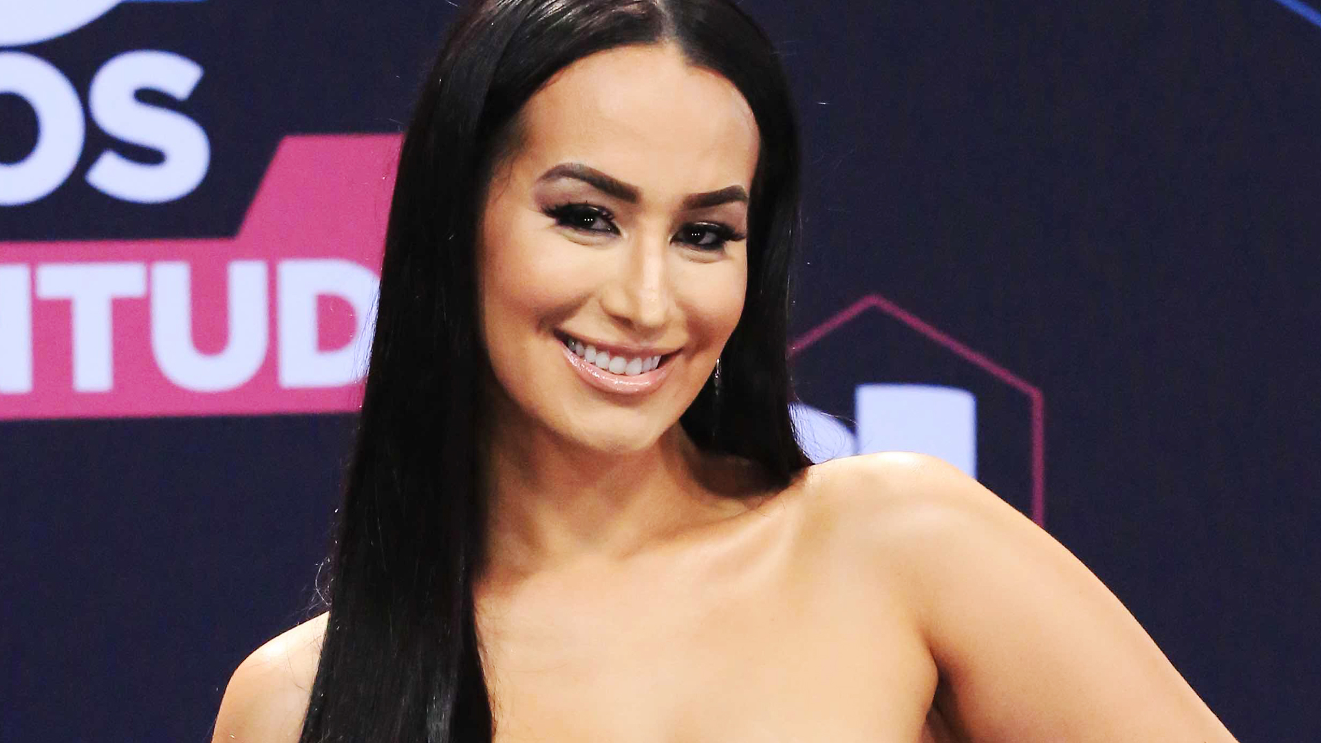 Victoria "La Mala" pondrá un toque de regional mexicano a 'Mira Quién ...