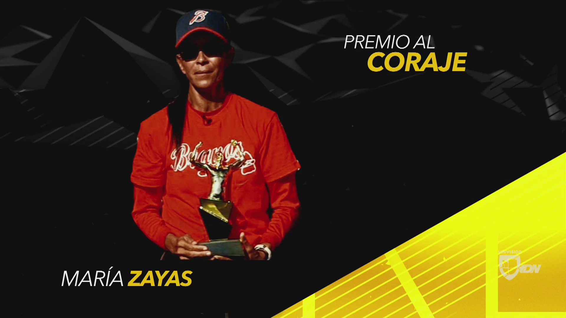 María Zayas, una beisbolista con mucho coraje y amor por su comunidad ...