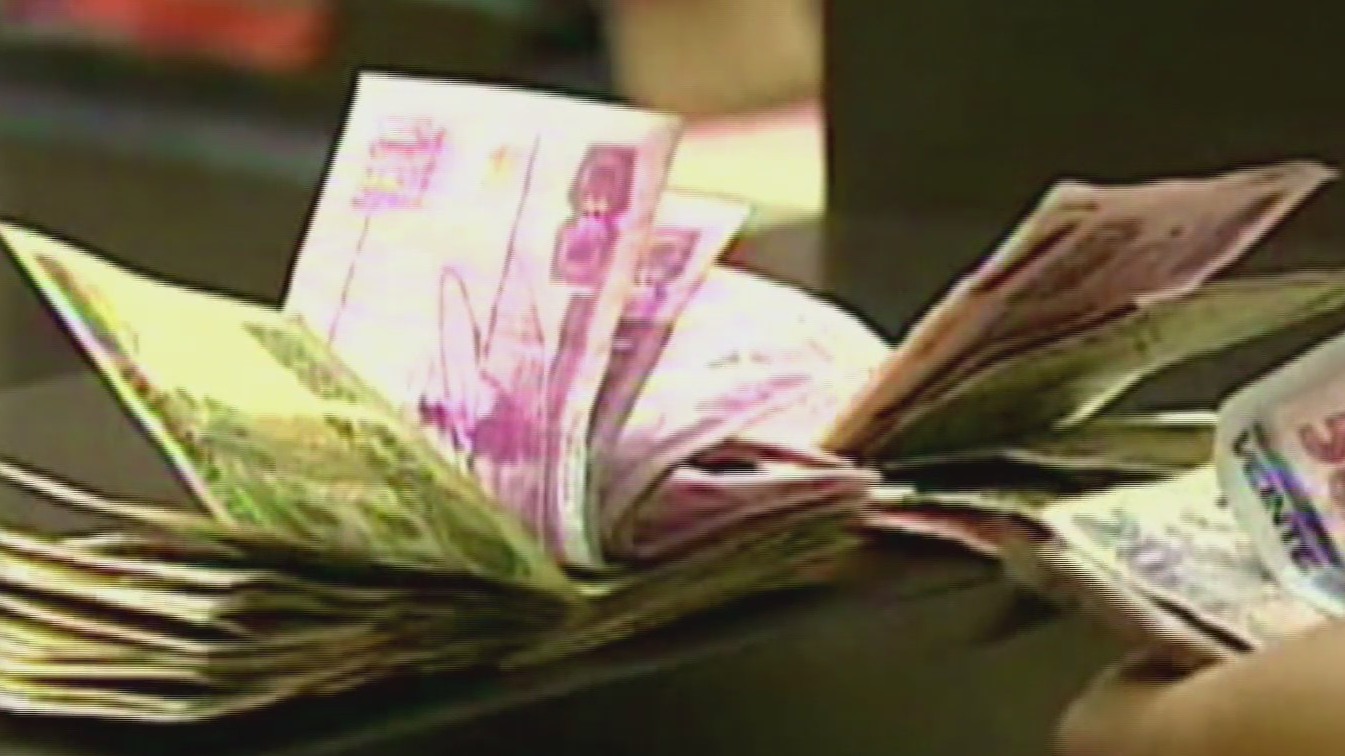 Cifra récord de envío de remesas a México durante 2022 | Video ...