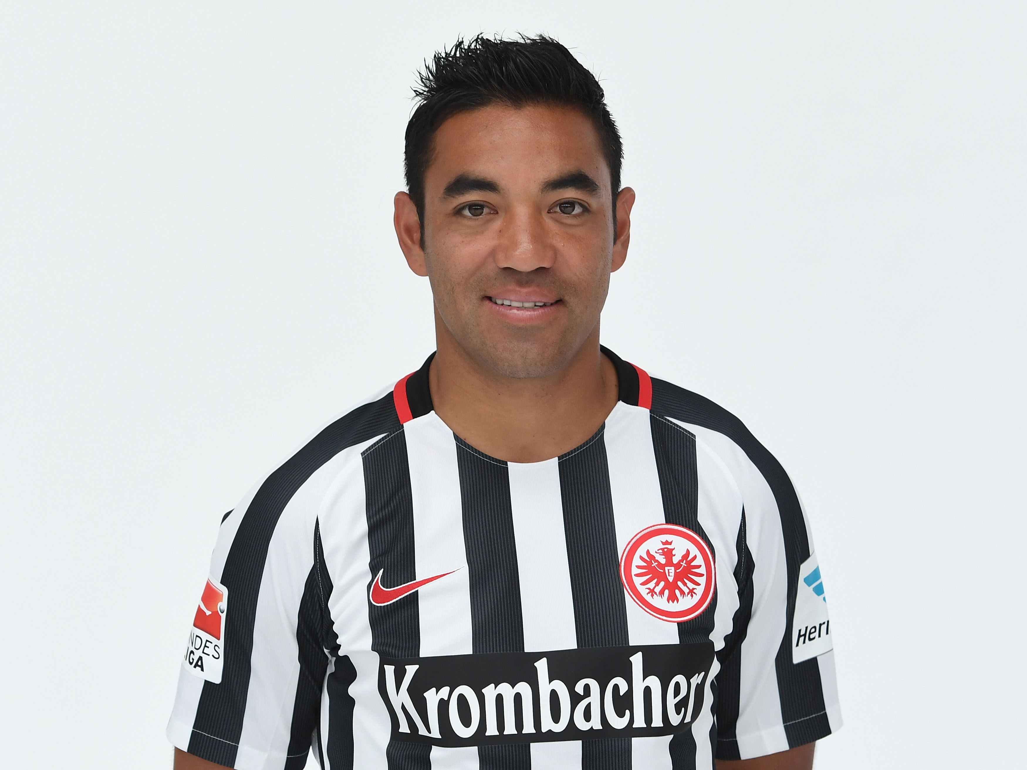 Marco Fabián volvió a jugar, pero el Frankfurt cayó goleado en Múnich ...