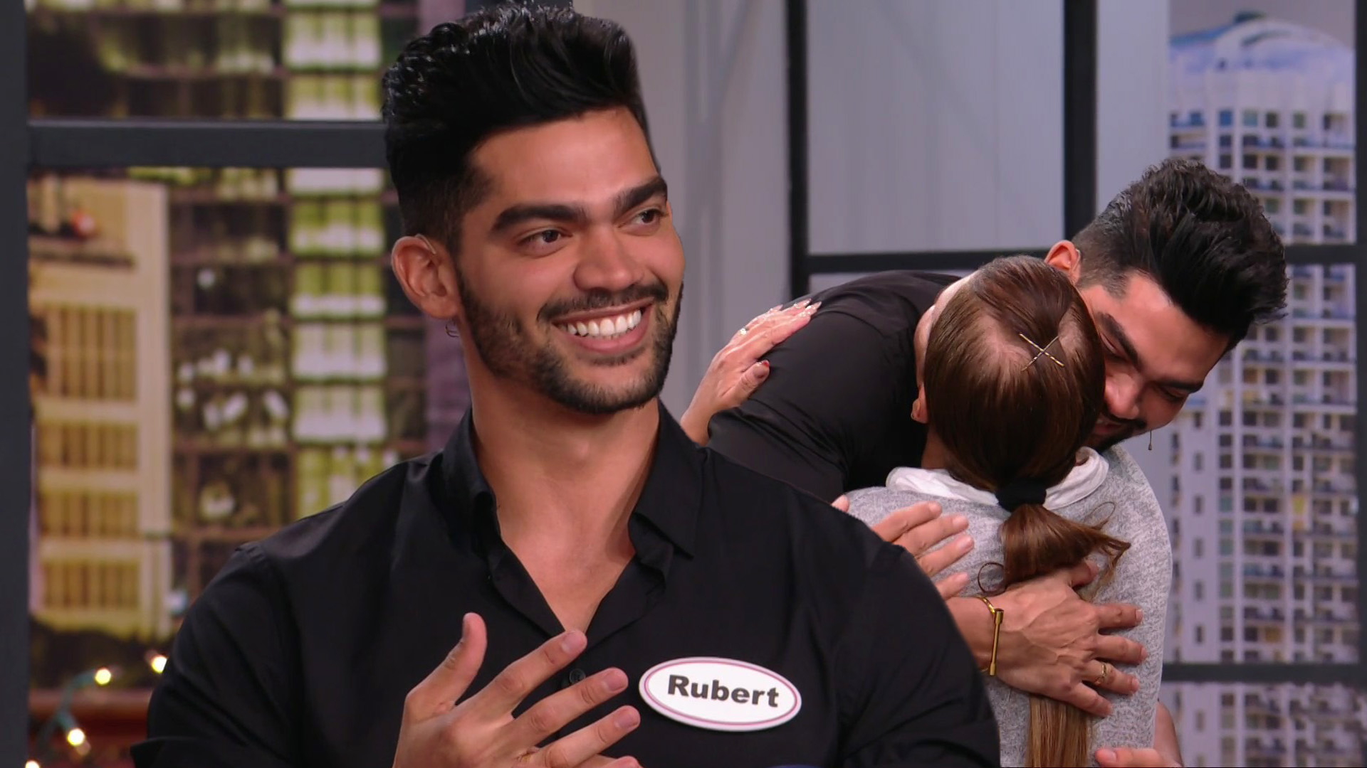 Rubert vivió un emotivo momento por la presencia de su "segunda madre" | Realities Enamorándonos ...