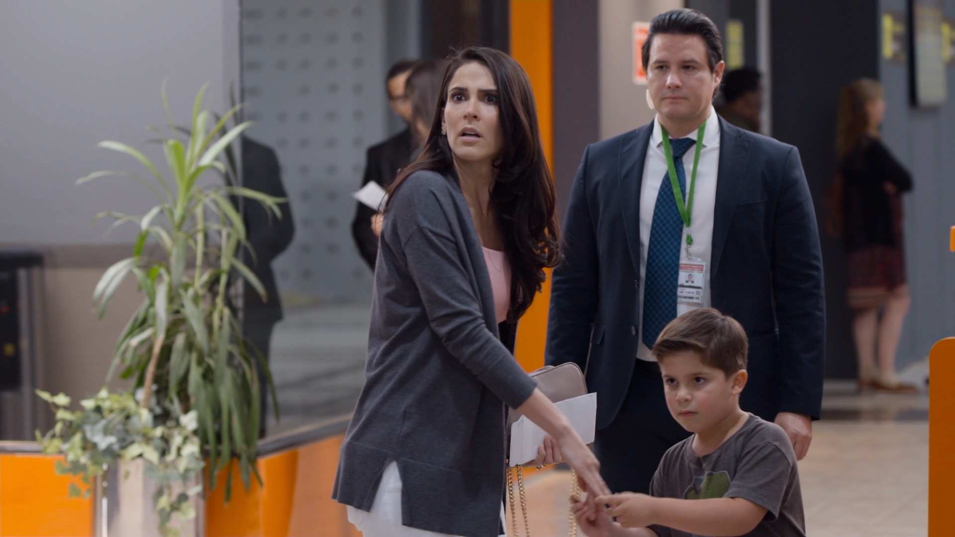 Resumen Capítulo 74: Elena es detenida por intentar llevarse a Nico ...