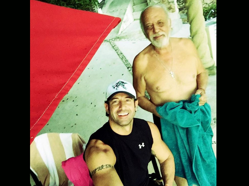 ¡Él es el suegro que muchas quisieran tener! | Novelas Yo No Creo En ...