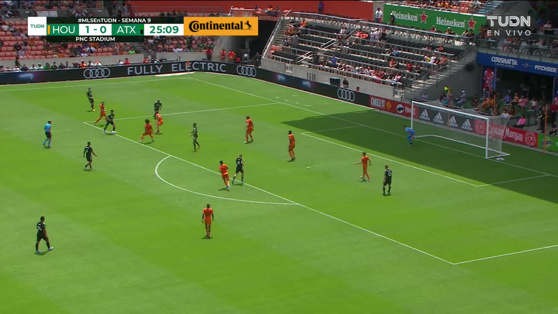 ¡TIRO ATAJADO! disparo por Alexander Ring. | Deportes MLS | TUDN Univision