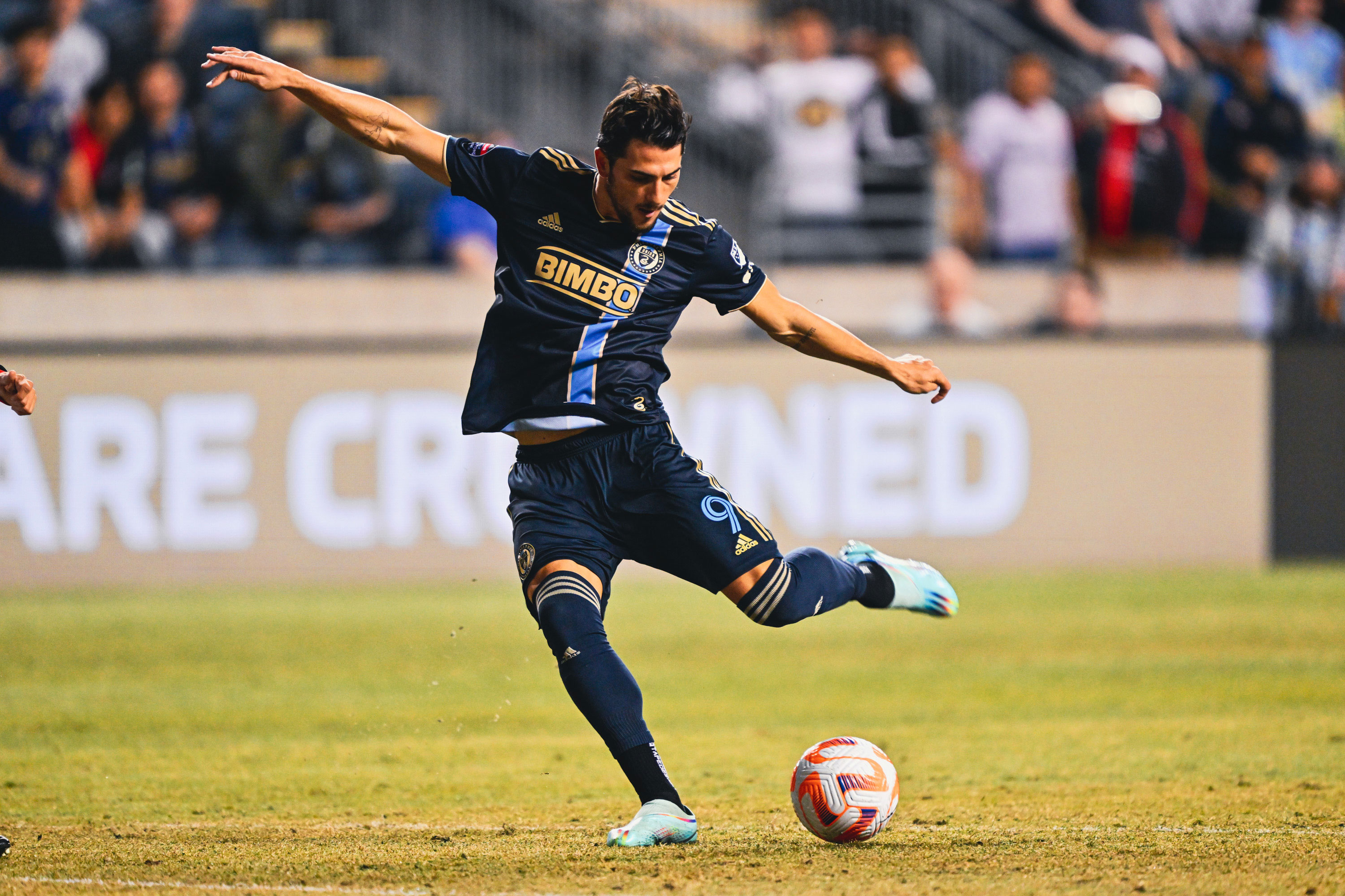 ¡El diablo del área! Julián Carranza se reencuentra con el gol y apunta ...