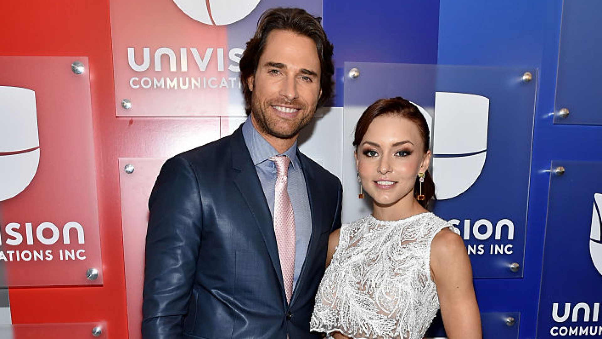 La reconocida actriz Angelique Boyer rompe el silencio y bromea sobre ...