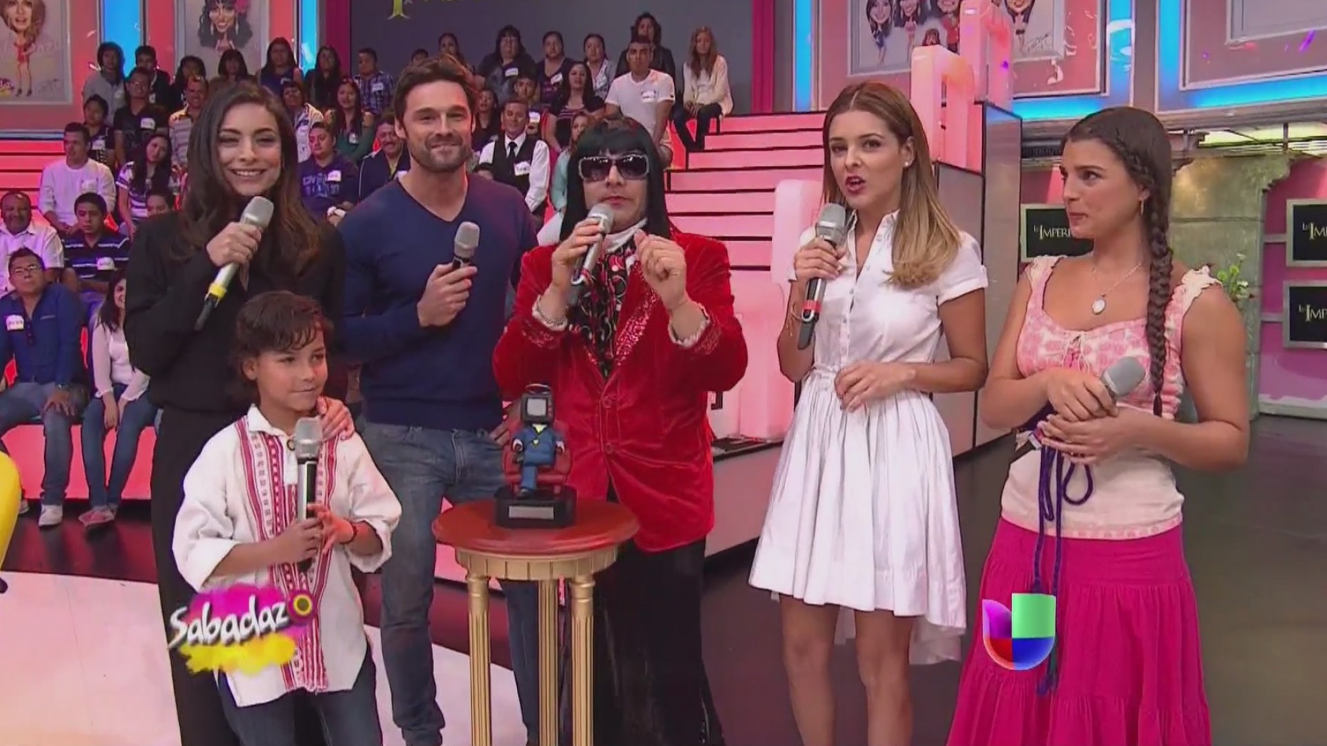 El elenco de 'Lo Imperdonable' hace un conjuro con San Rating | Shows ...