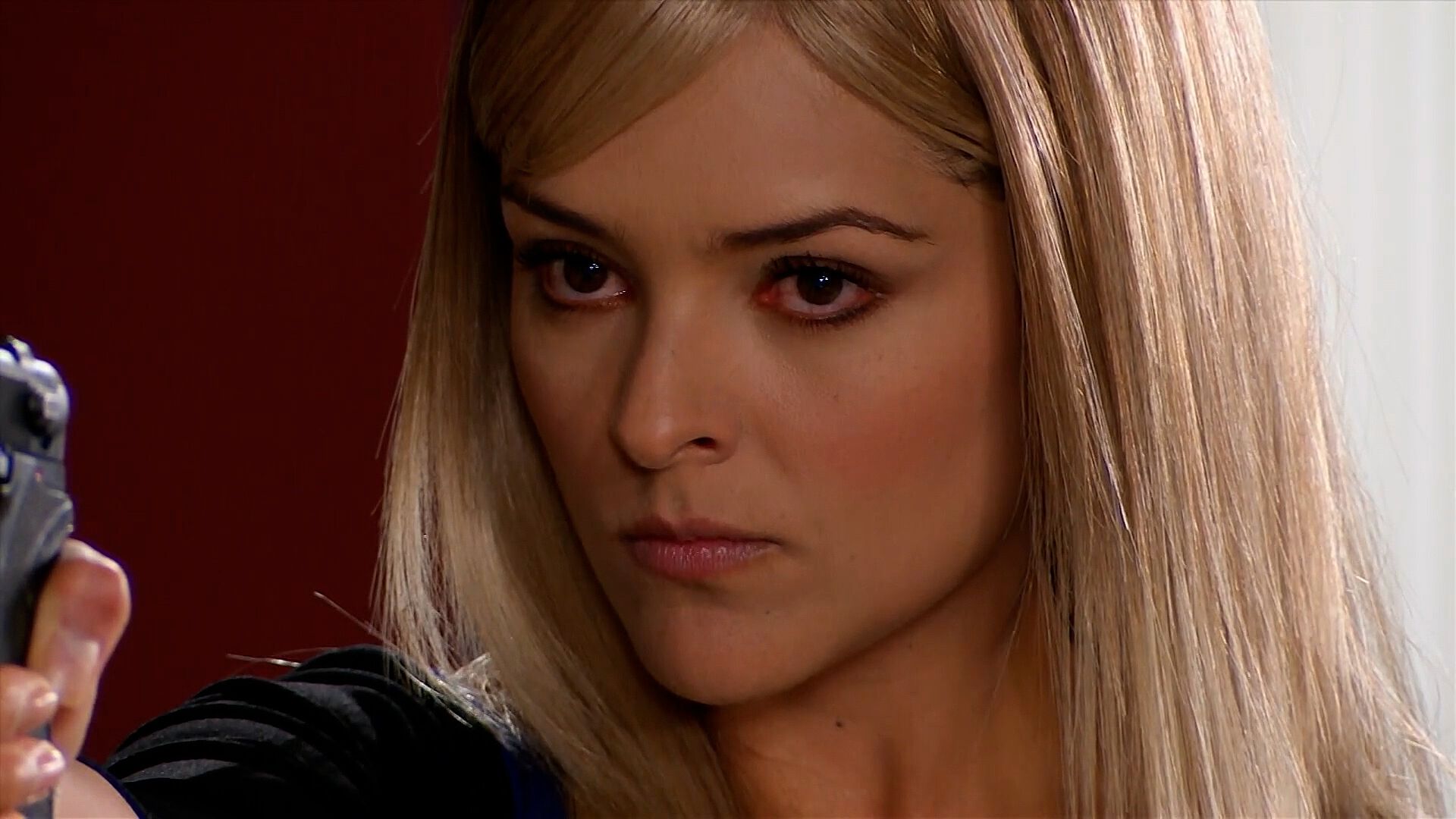 Lo que la vida me robó: María le quita la vida a Sandro por su traición | Shows Lo que la vida ...