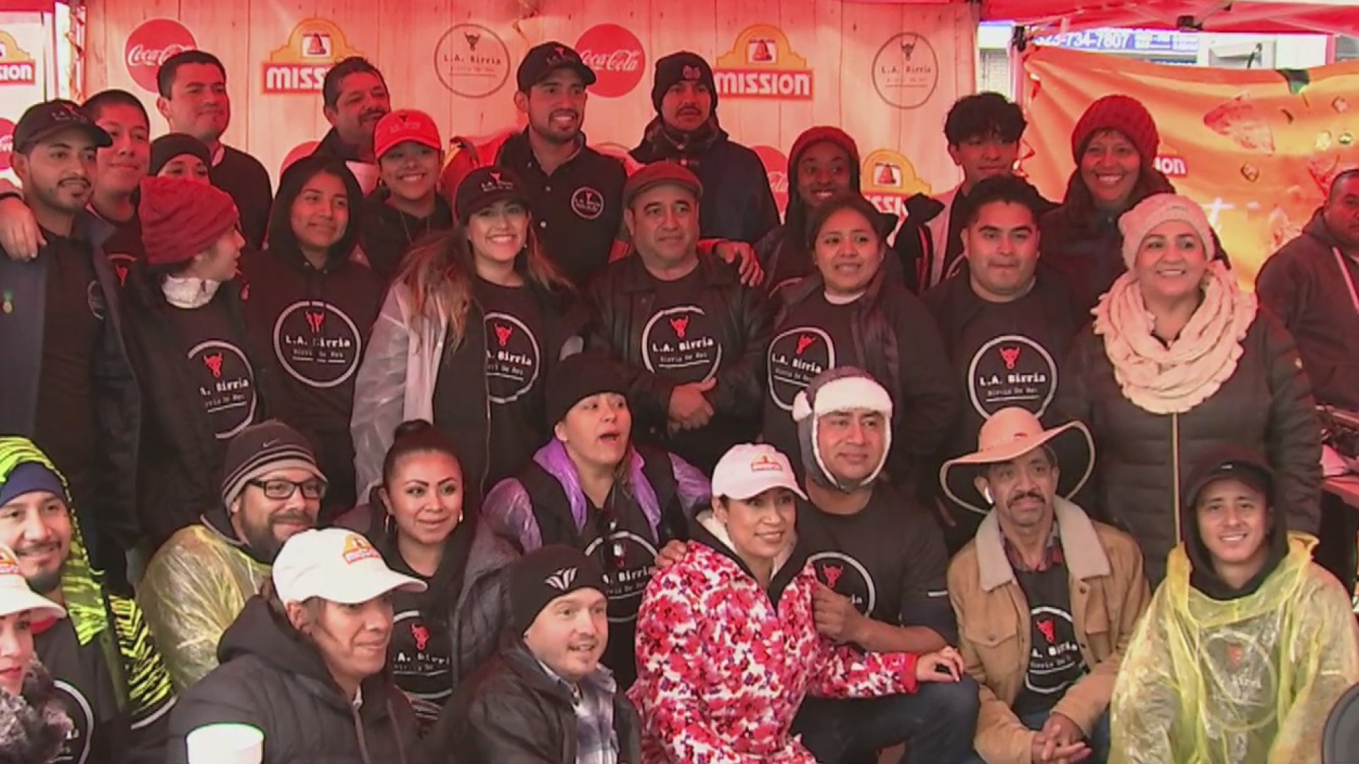 Fred Jordan Mission ofrece su tradicional cena del Día de Acción de ...