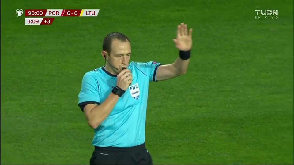 Se acabó el juego. El árbitro dio el silbatazo final. | TUDN Deportes ...