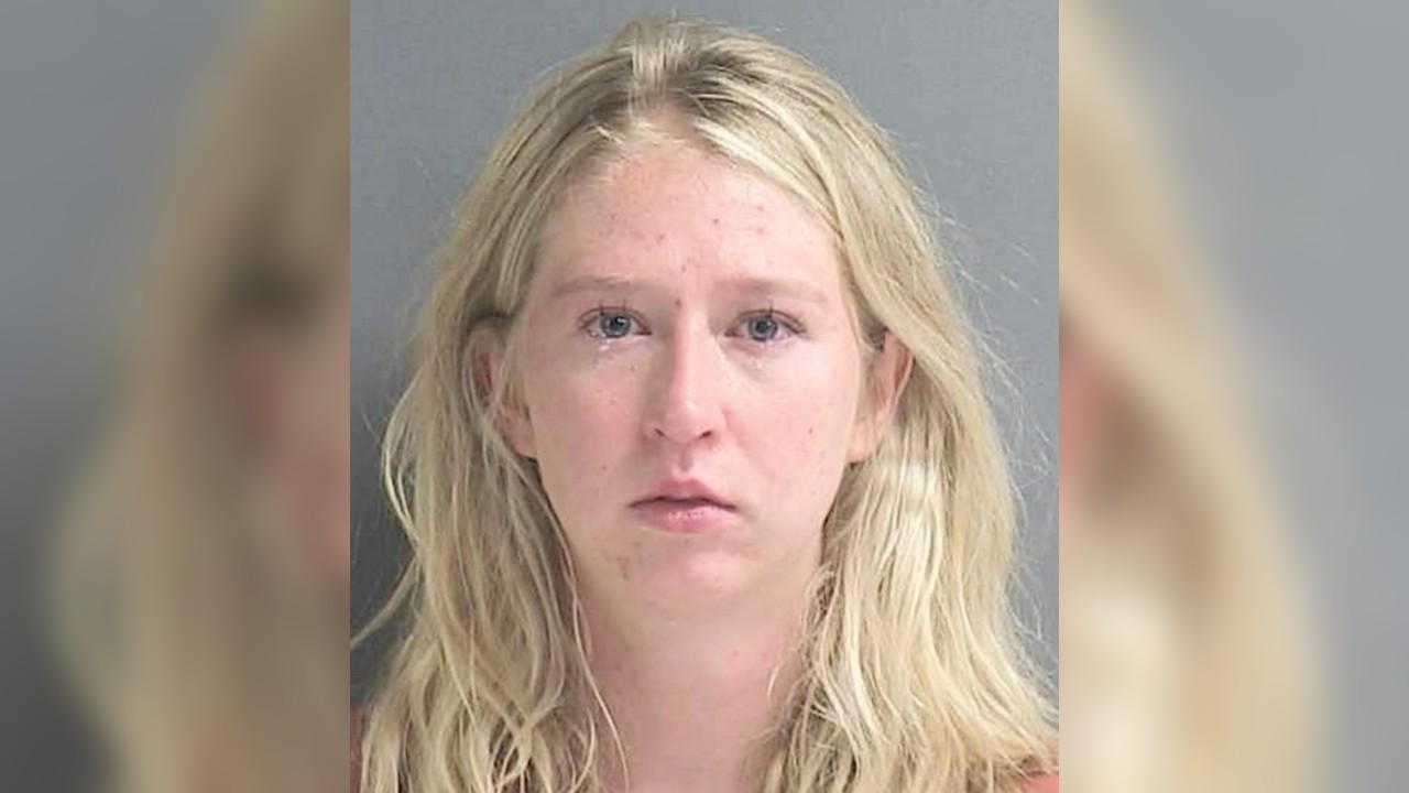 Acusan a Tesia White por crueldad animal tras dejar morir a 4 perros ...