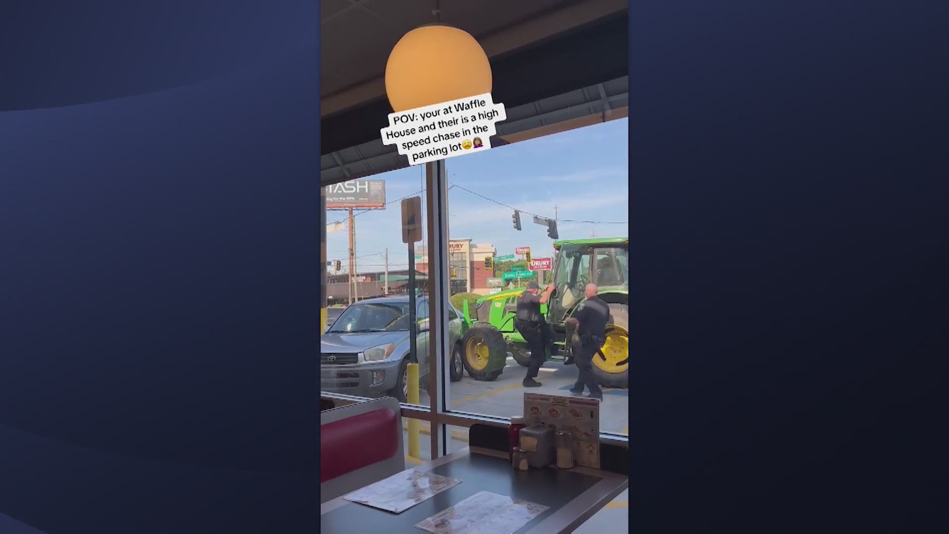 Arrestan a hombre que robó un tractor y causó daños a vehículos en ...