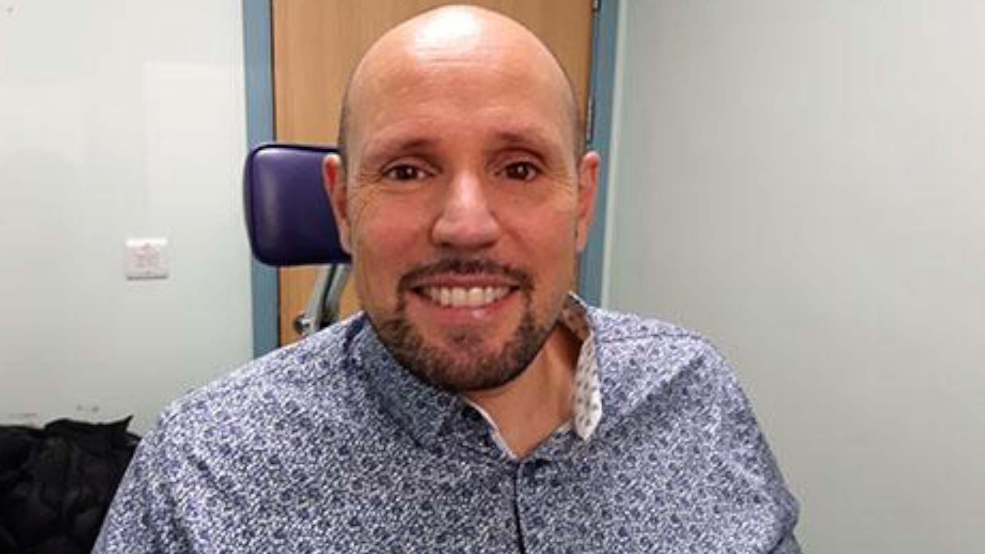 Un hombre recibe la primera prótesis de ojo impresa en 3D | Noticias ...