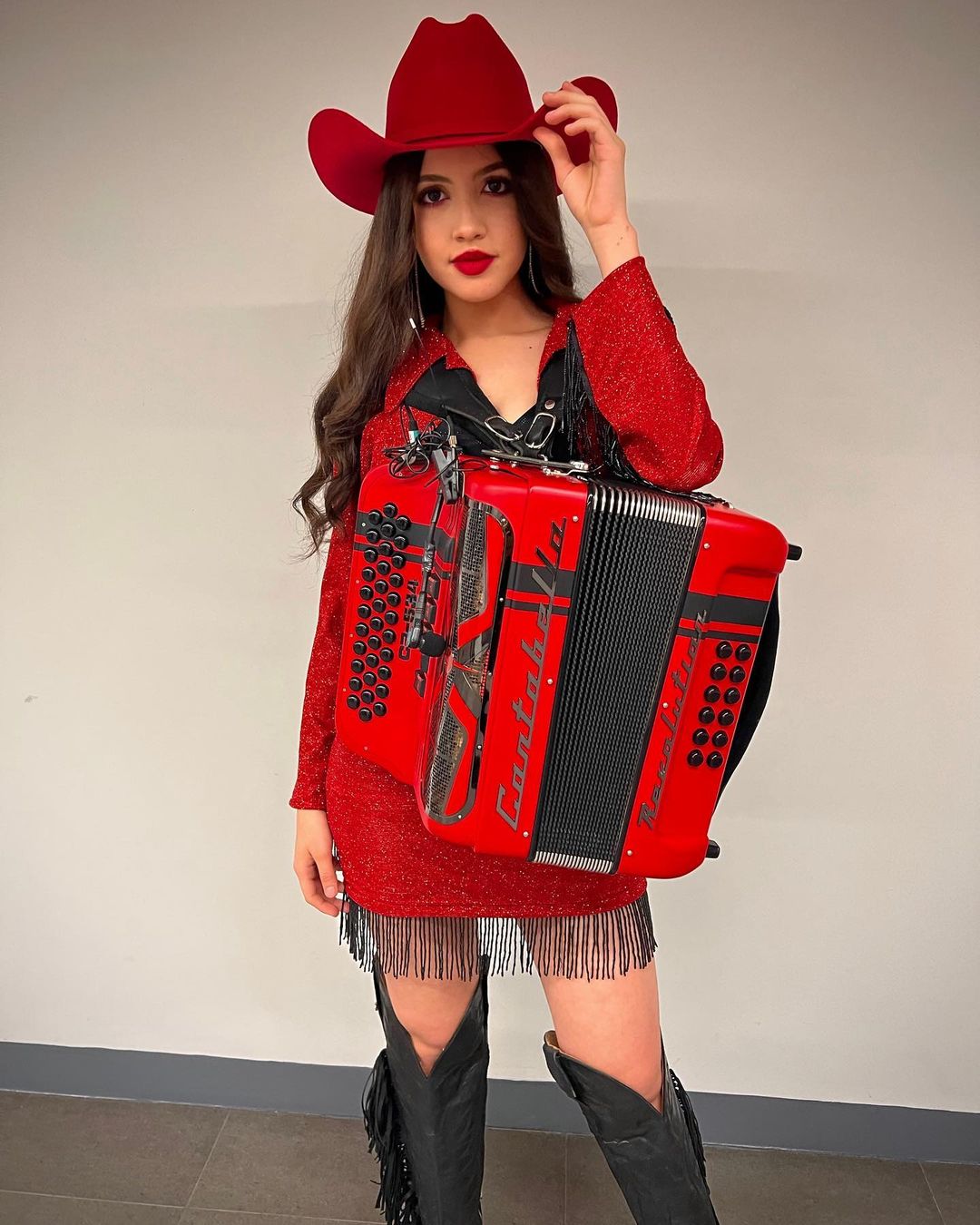 Irany lanza su más reciente sencillo 'Besos' | Shows Bandamax Bandanews ...