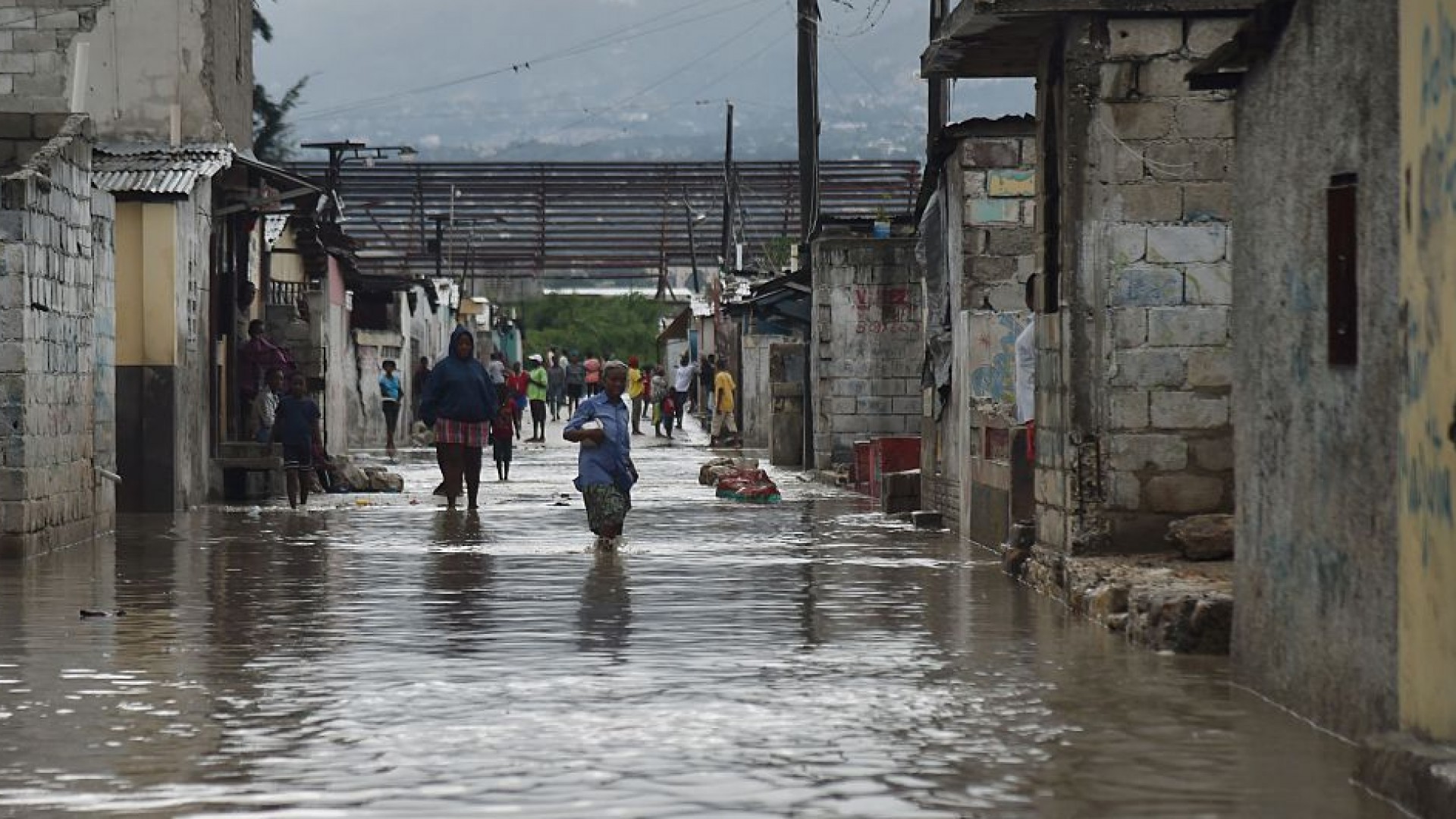 La costa este reza y se alista para un posible impacto del huracán ...