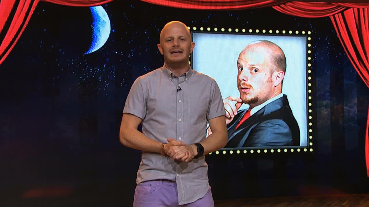 Sabes ¿quiénes son 'Los Godinez'? | Shows Turnocturno | Univision