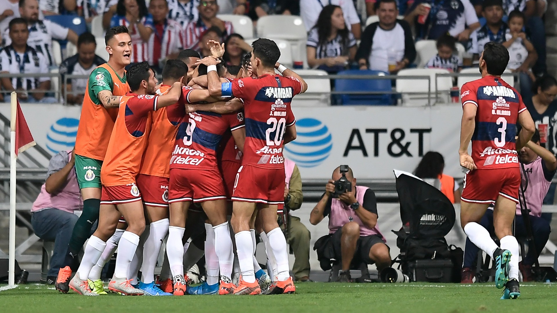 Lunes exagerado: ¿Chivas volverá a ser el campeonísimo? | Deportes Liga ...