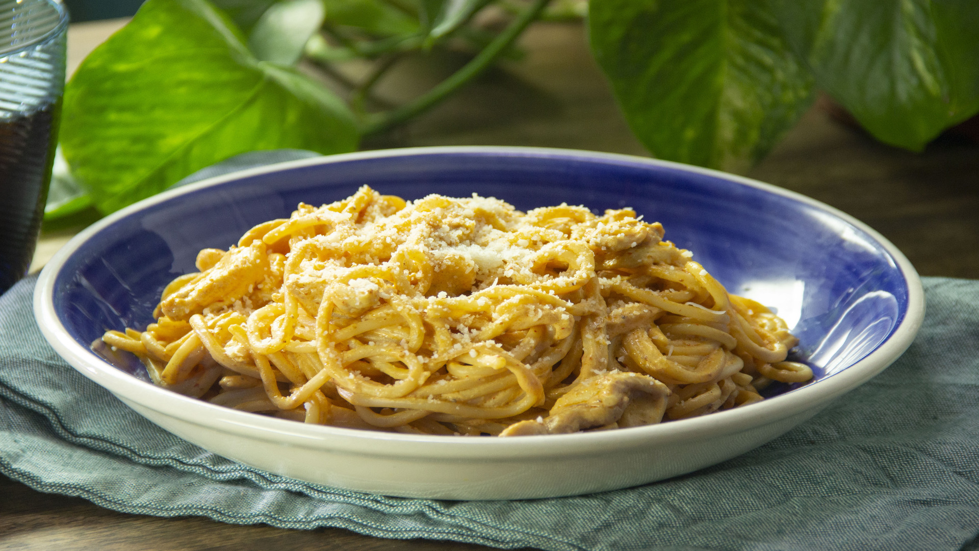 Receta De Espaguetis Con Pollo Y Crema De Chipotle Delicioso Univision