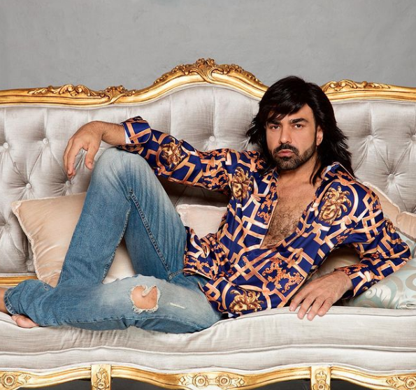 Albertano aparece junto a despampanante rubia y despiertan los 'celos ...