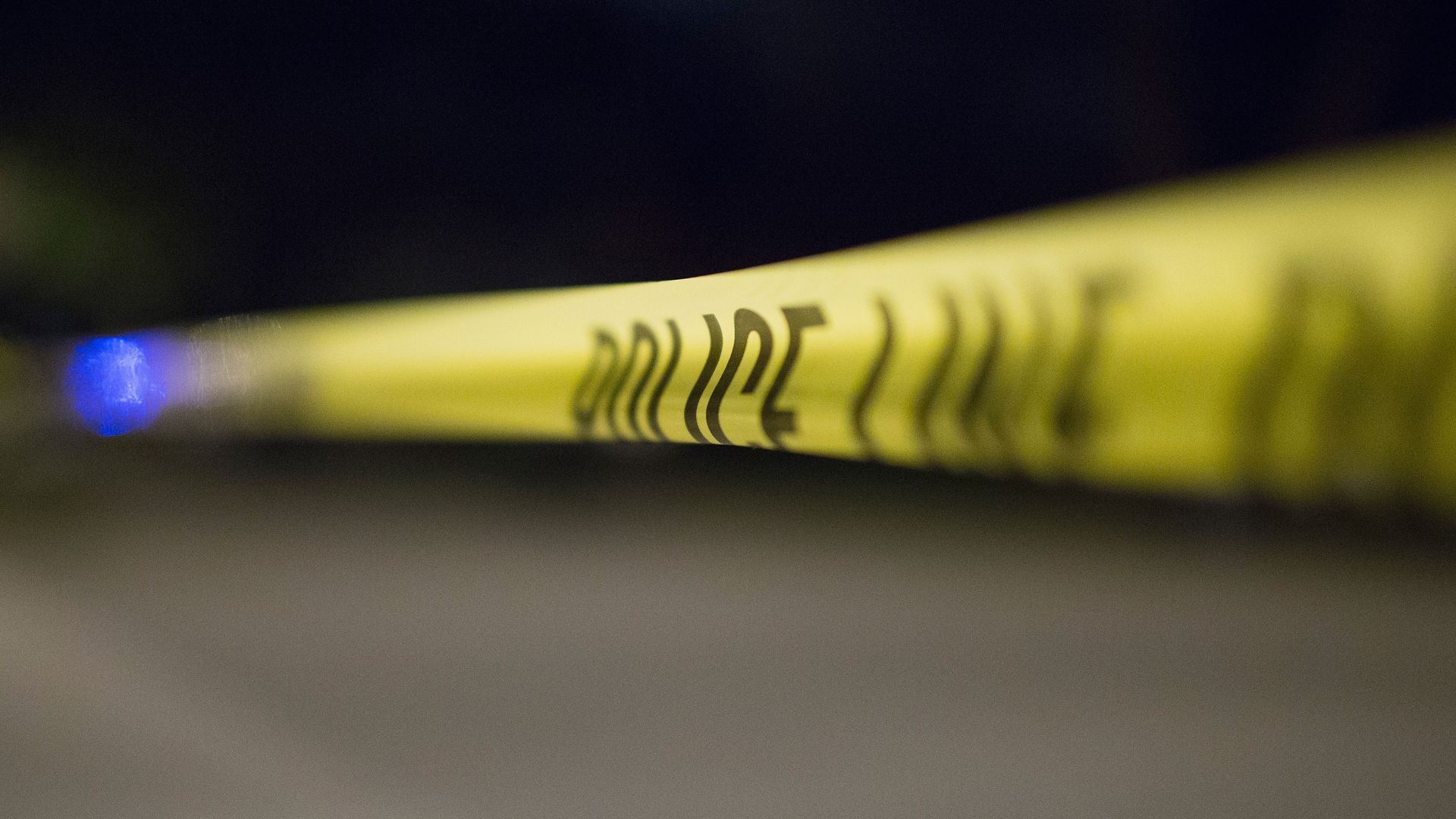 Una Mujer Muere Tras Recibir Un Disparo En La Cabeza Cuando Paseaba A 0769