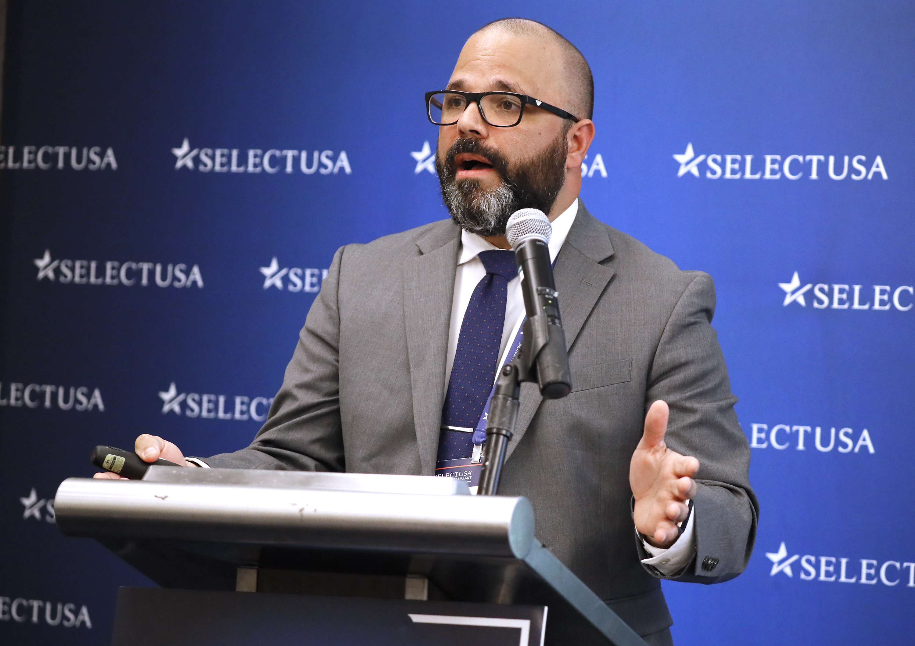 Separan a tres empleados de sus puestos por escándalo de fraude ...