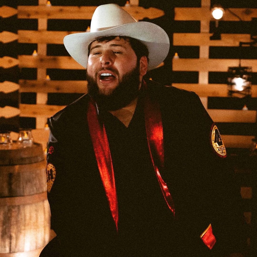 El Fantasma está de estreno con el disco compilatorio 'Pa' Los ...