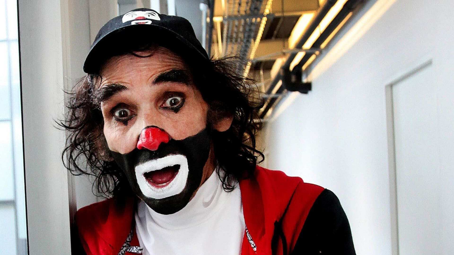 Cepillín: Así luce su figura de cera con gorra, playera y saco | Shows ...