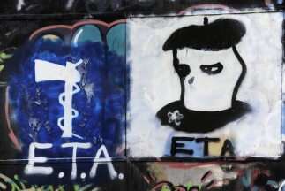 La banda terrorista ETA anuncia su "desarme total" en España para el 8 ...