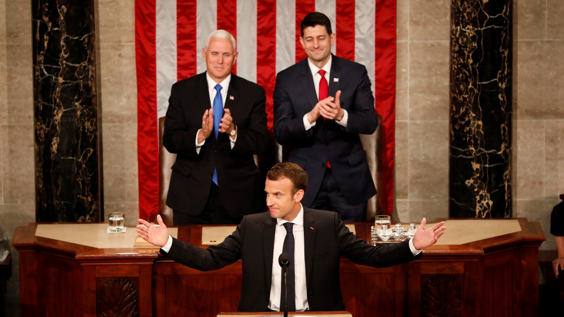 La ovación del Congreso cuando Macron asegura que EEUU "volverá al ...