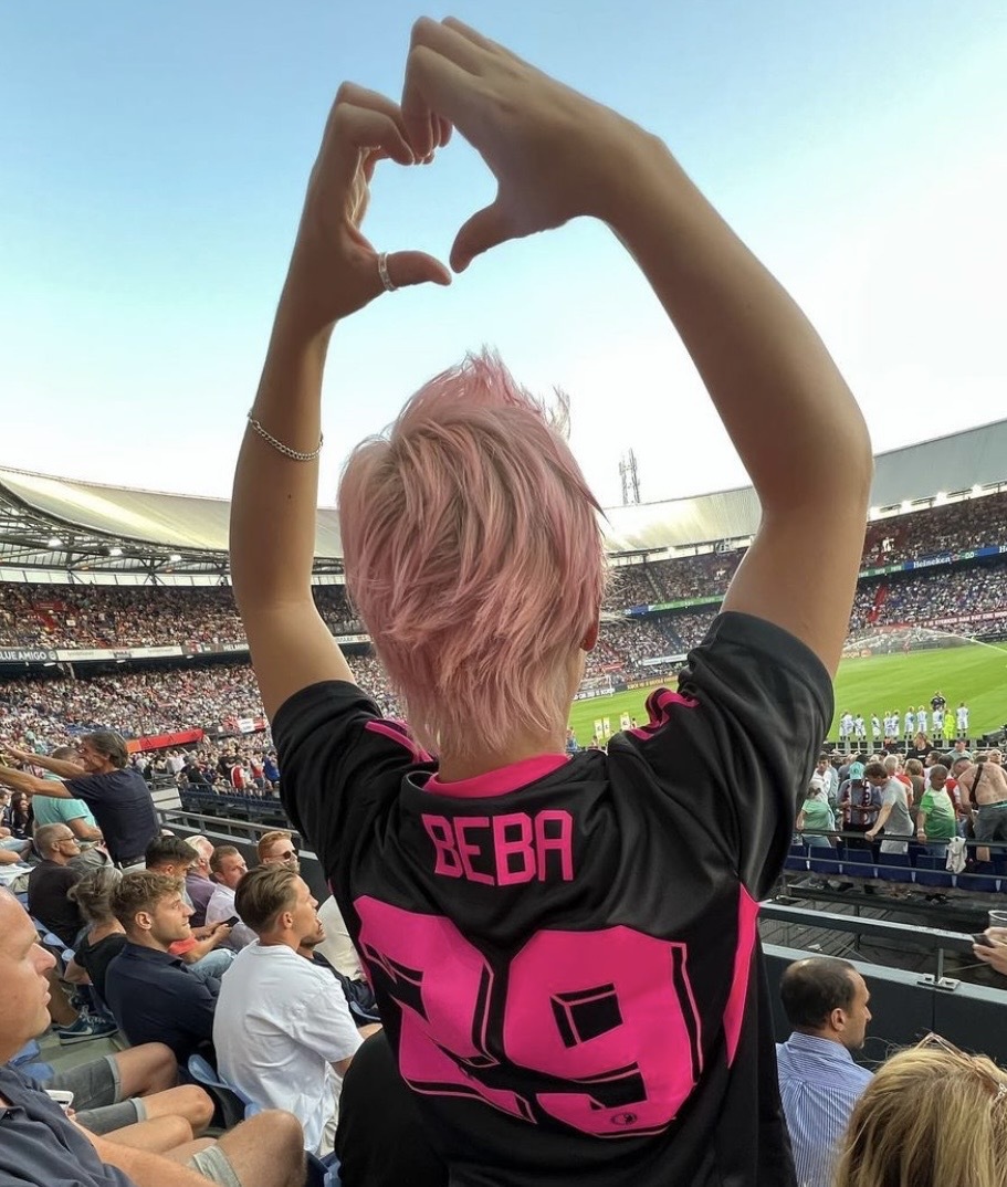 Fer Serrano celebra en grande debut con Feyenoord de su novio Santiago ...