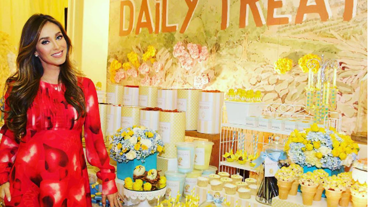 Anahí festeja su primer baby shower | Univision Famosos | Univision