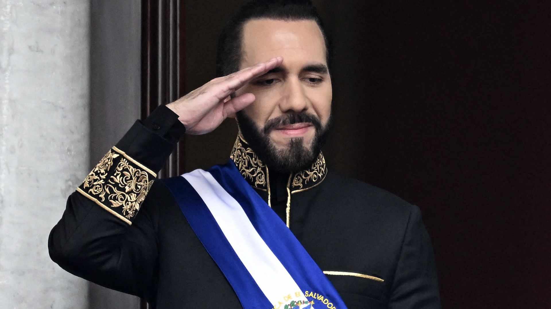 Nayib Bukele es investido para un segundo mandato en El Salvador | Shows Noticiero Univision ...