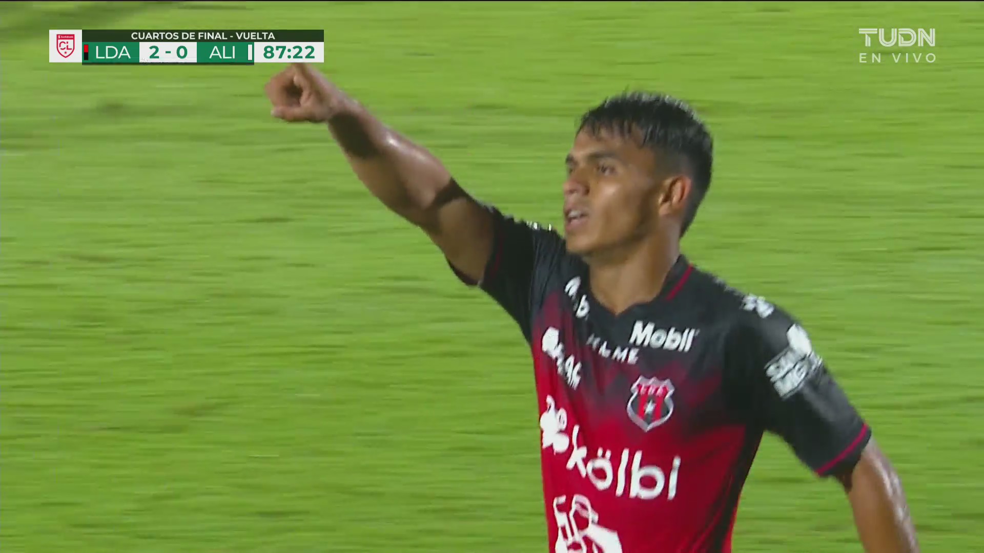 ¡Boleto a Semifinales! Gol de Aarón Suárez para el 2-0 del Alajuelense ...