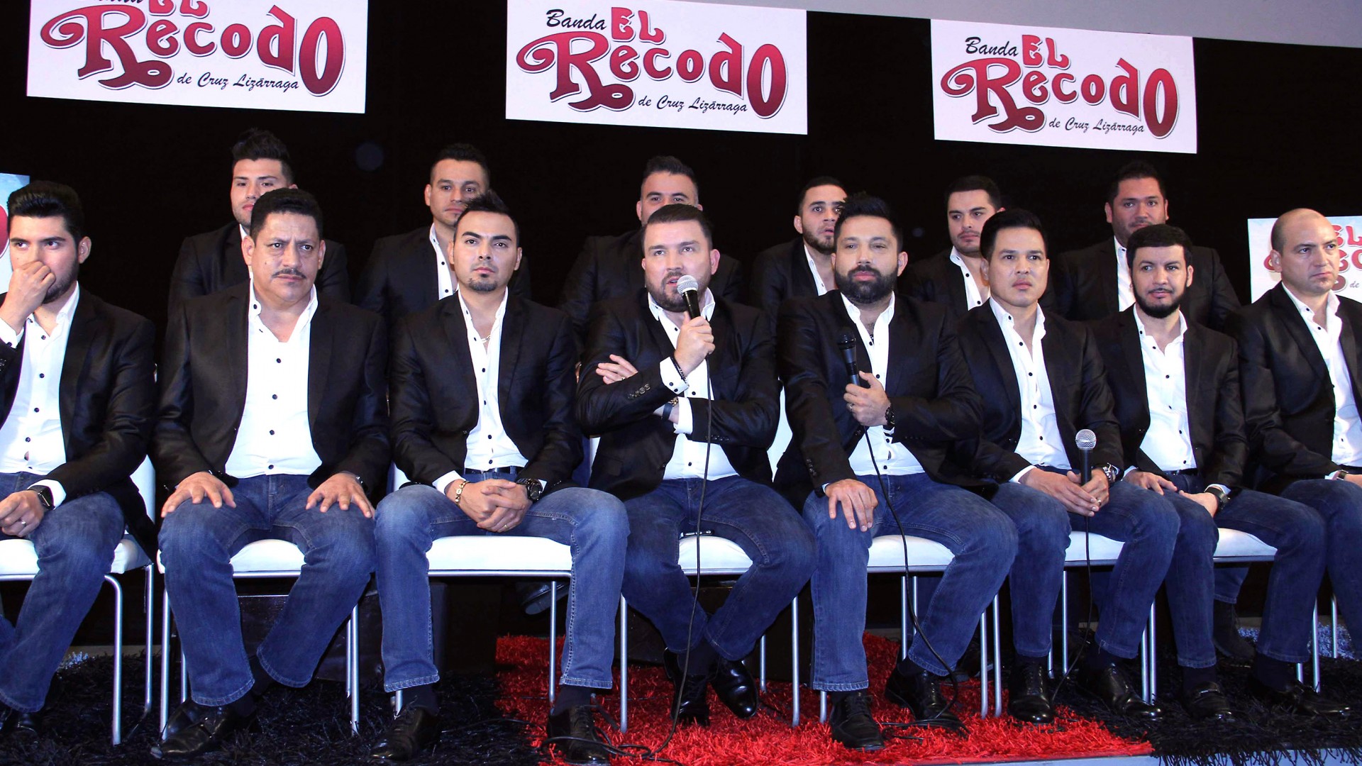 ¿Qué pasó con los vocalistas?: Banda El Recodo anda buscando un nuevo ...