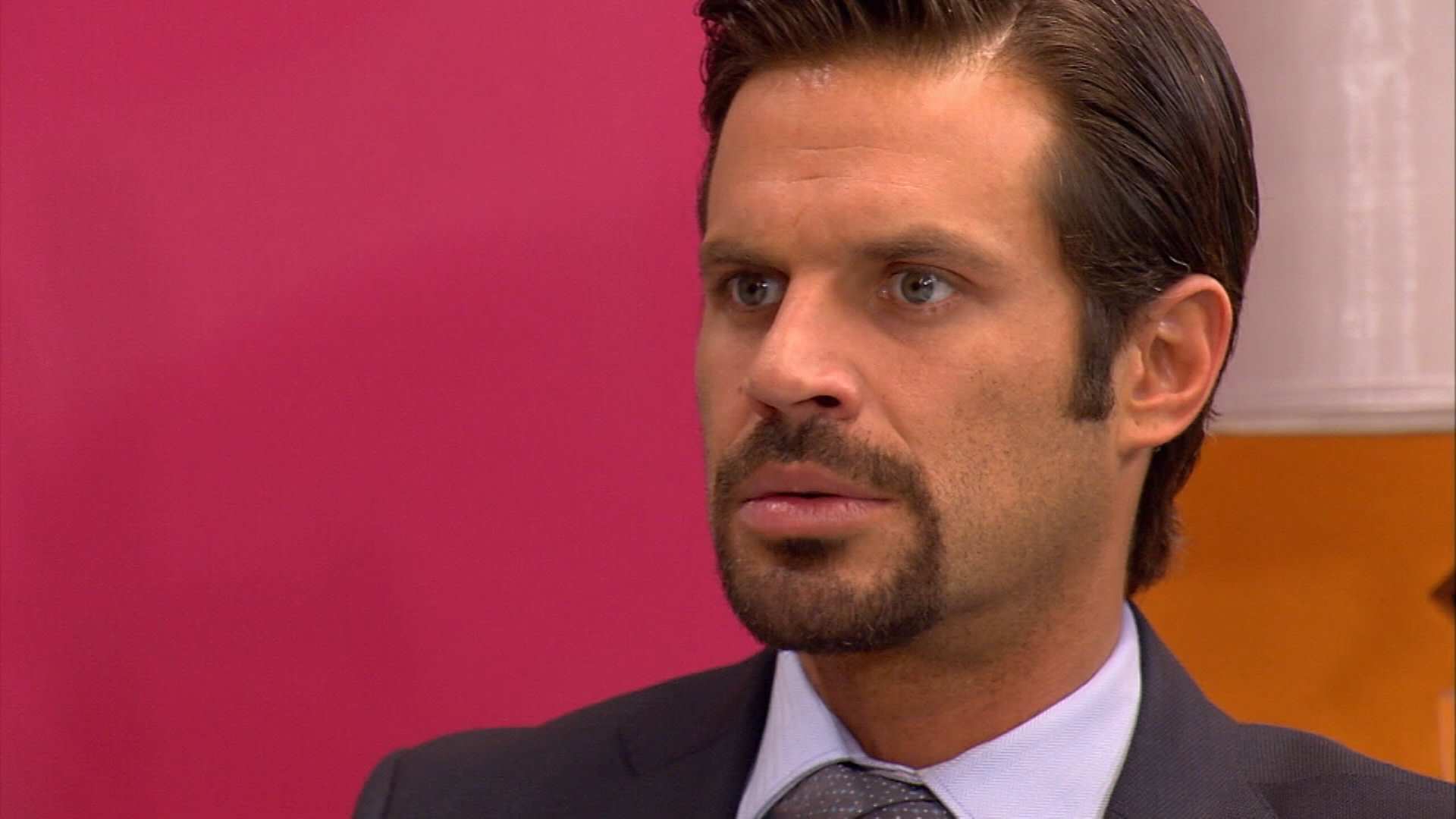 C143: ¡Doña Mati ha vuelto! | Shows Qué pobres tan ricos | Las Estrellas