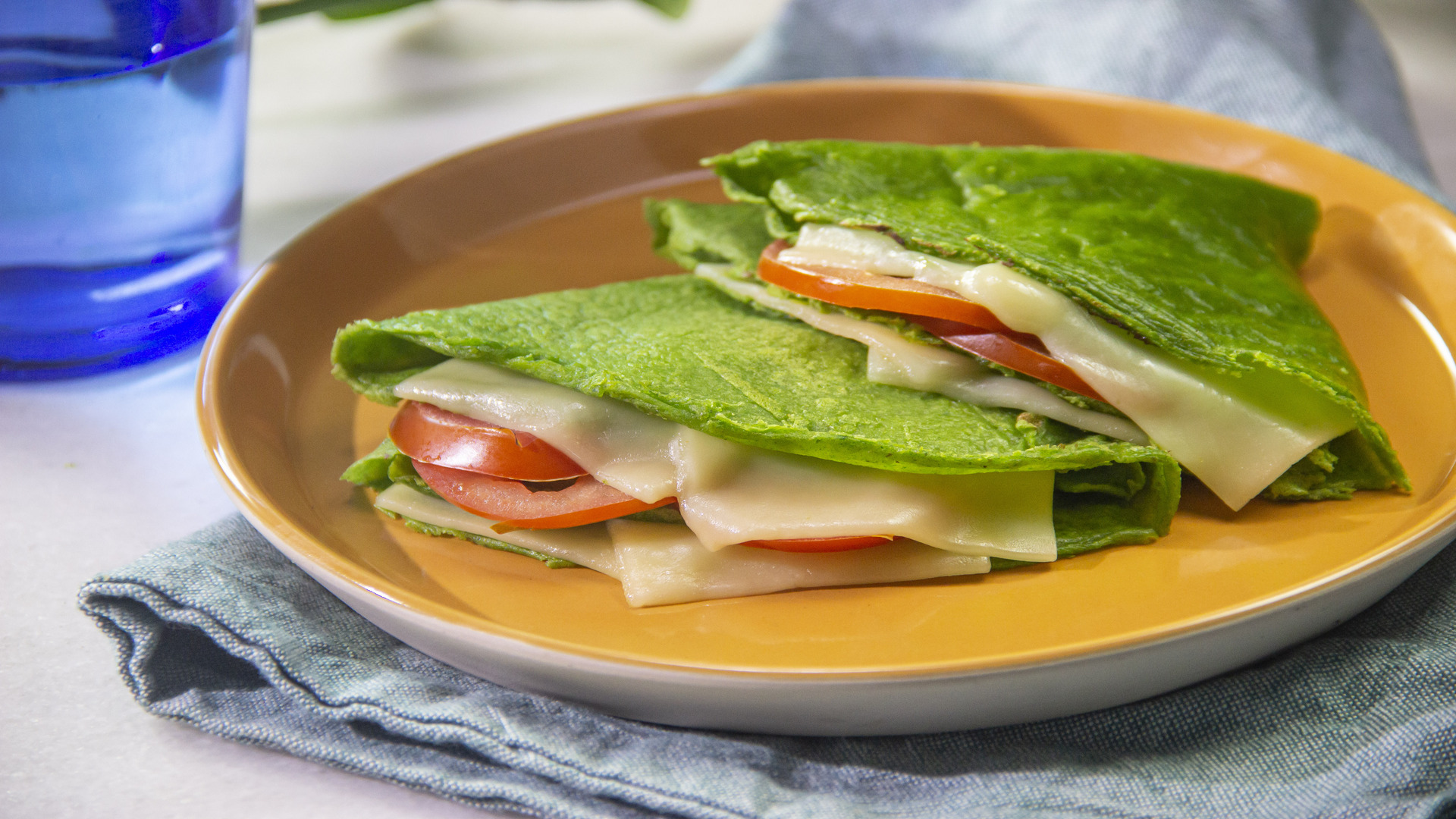 Crepas de espinacas | Delicioso | Univision