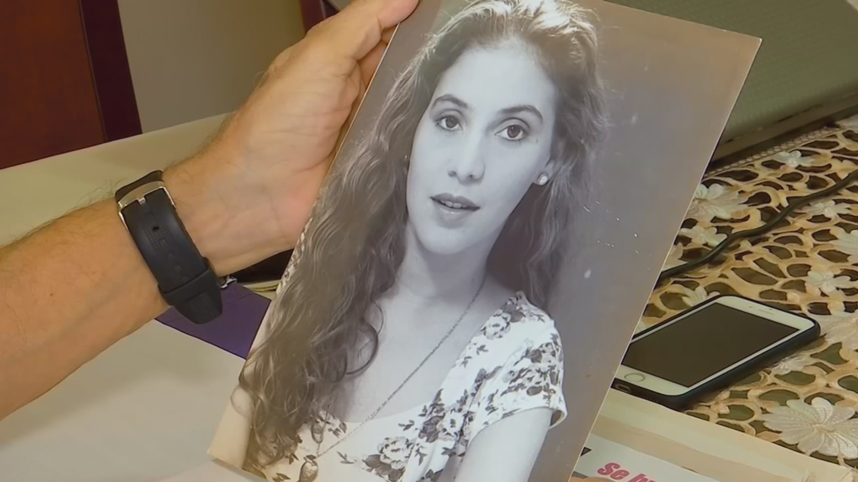 Ha buscado al asesino de su hija por más de 25 años: el responsable del crimen escapó a otro ...