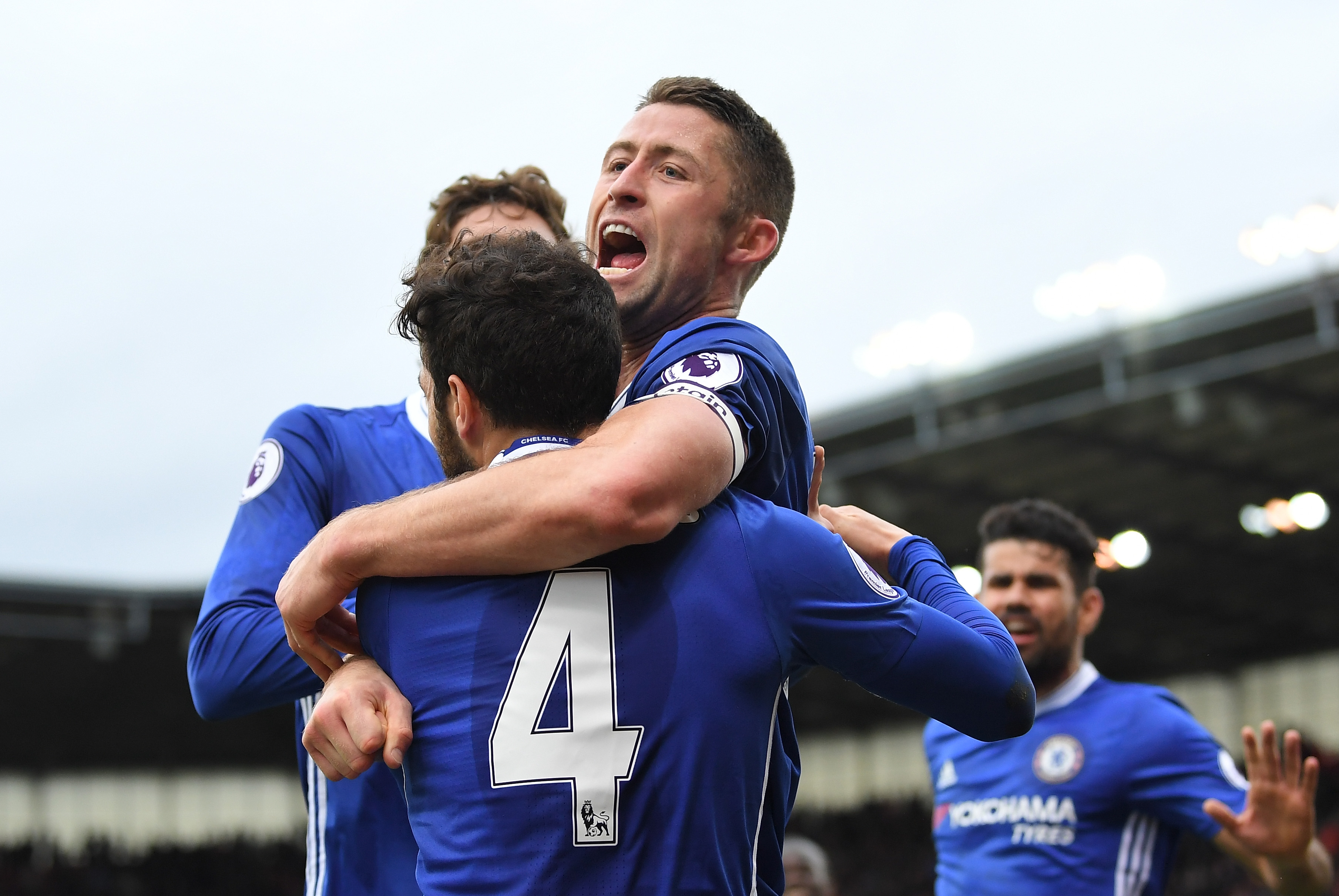 Cahill deja al Chelsea a un paso del título | Deportes Premier League ...